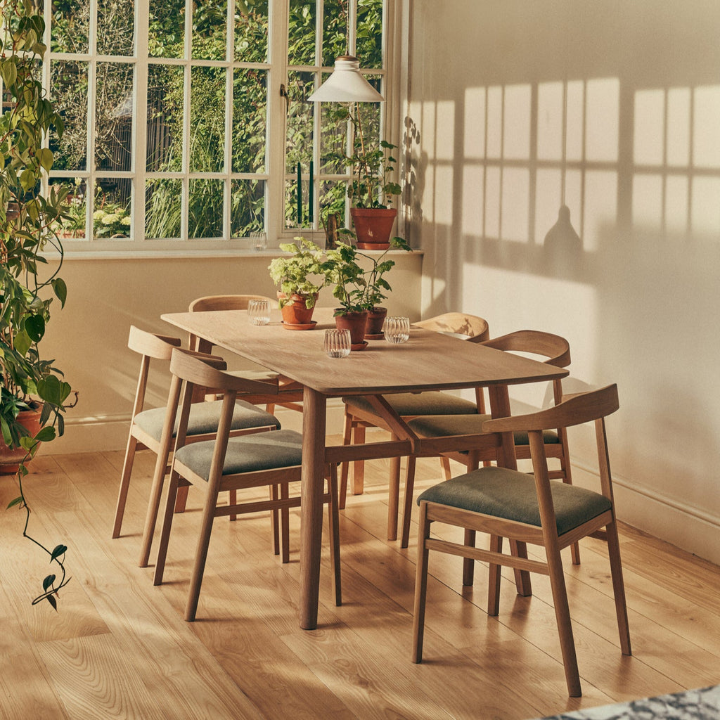 Borough 6 Seater Oak Dining Table – Neptune