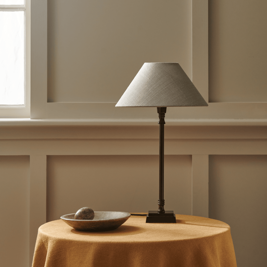 Hanover Medium Table Lamp, Black Bronze – Neptune