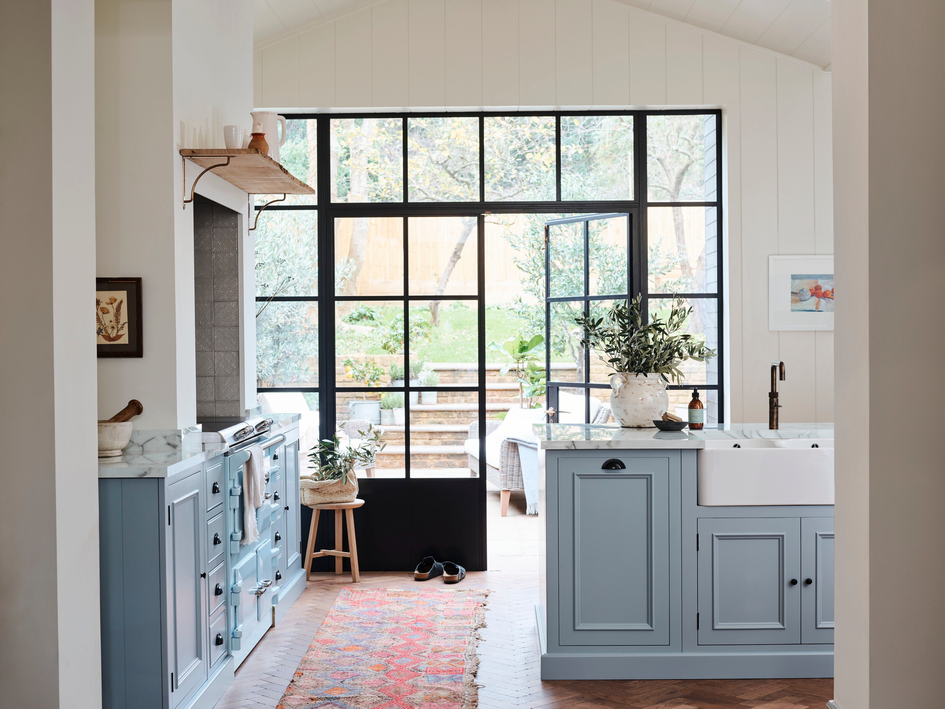 Country kitchen ideas: timeless design for modern living | Neptune