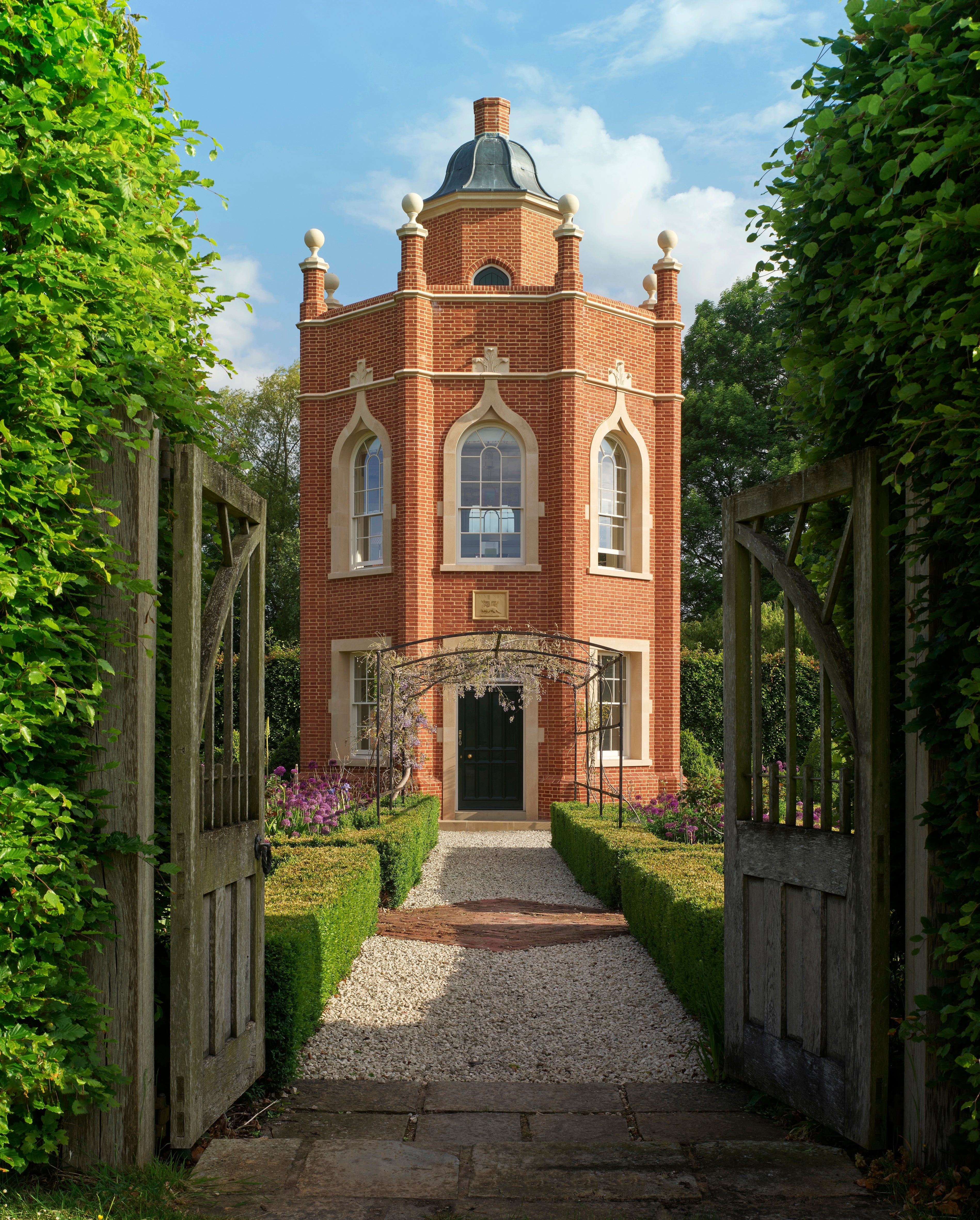 A folly for all seasons – Neptune