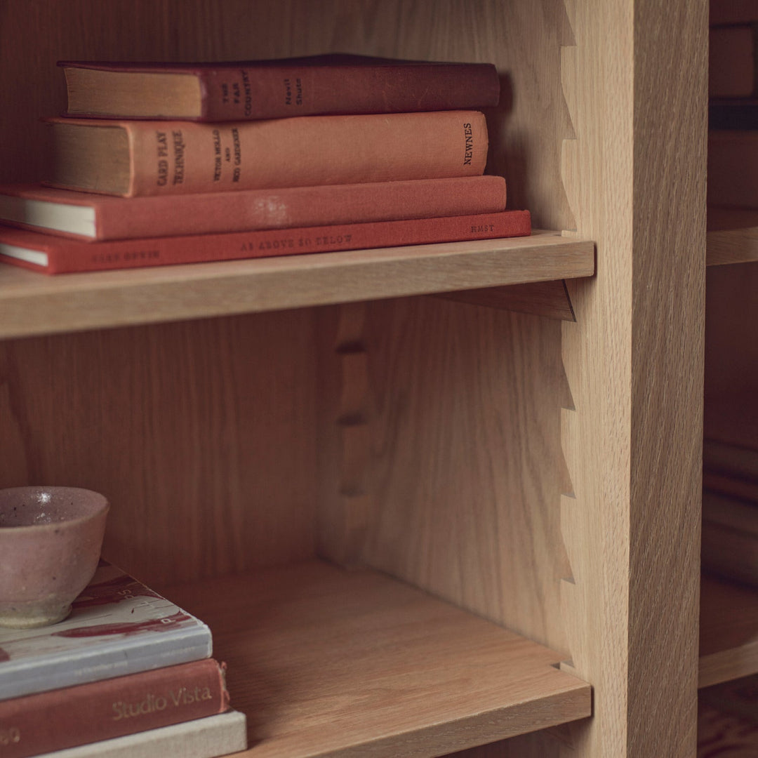 Henley Low Oak Bookcase – Neptune