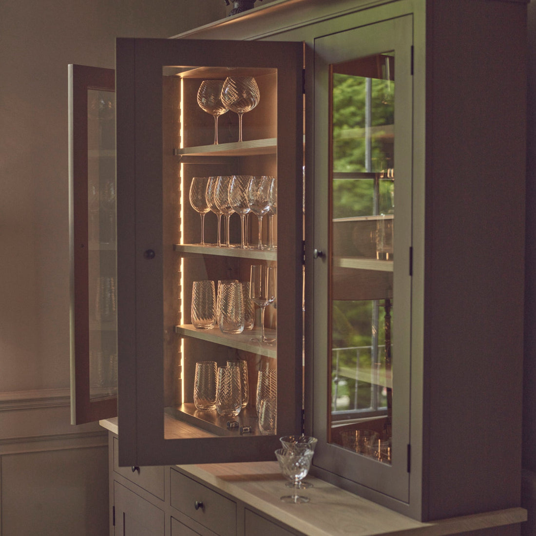 Solid Oak Dressers | Neptune