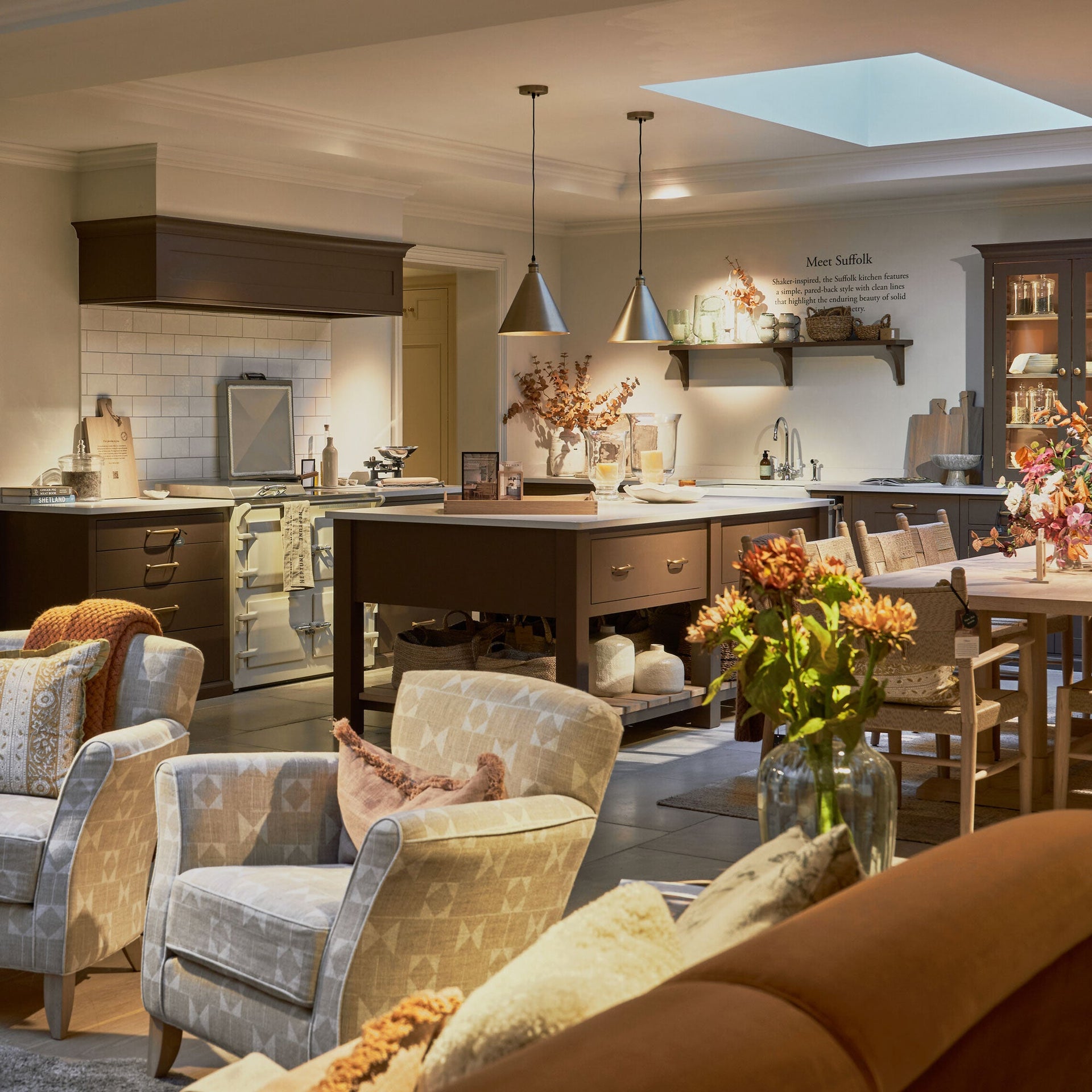 Swindon Kitchen Showroom & Furniture Store | Neptune