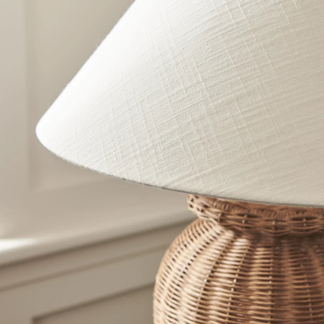 Athena Medium Rattan Table Lamp – Neptune