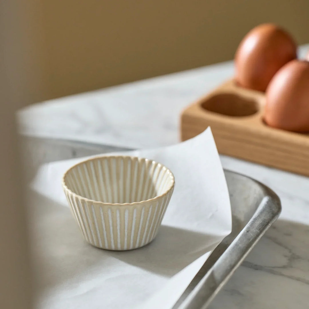 Bramley Ceramic White Cupcake Case – Neptune