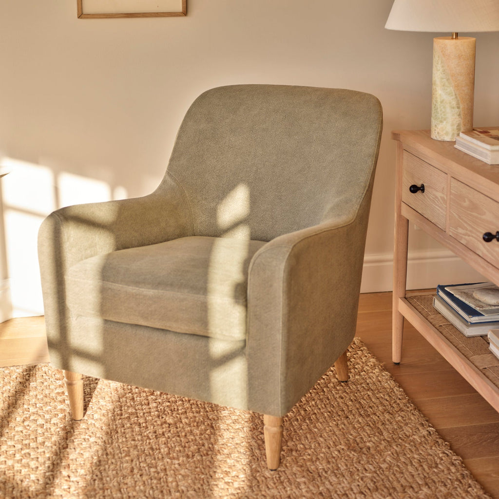 Walter Armchair – Neptune