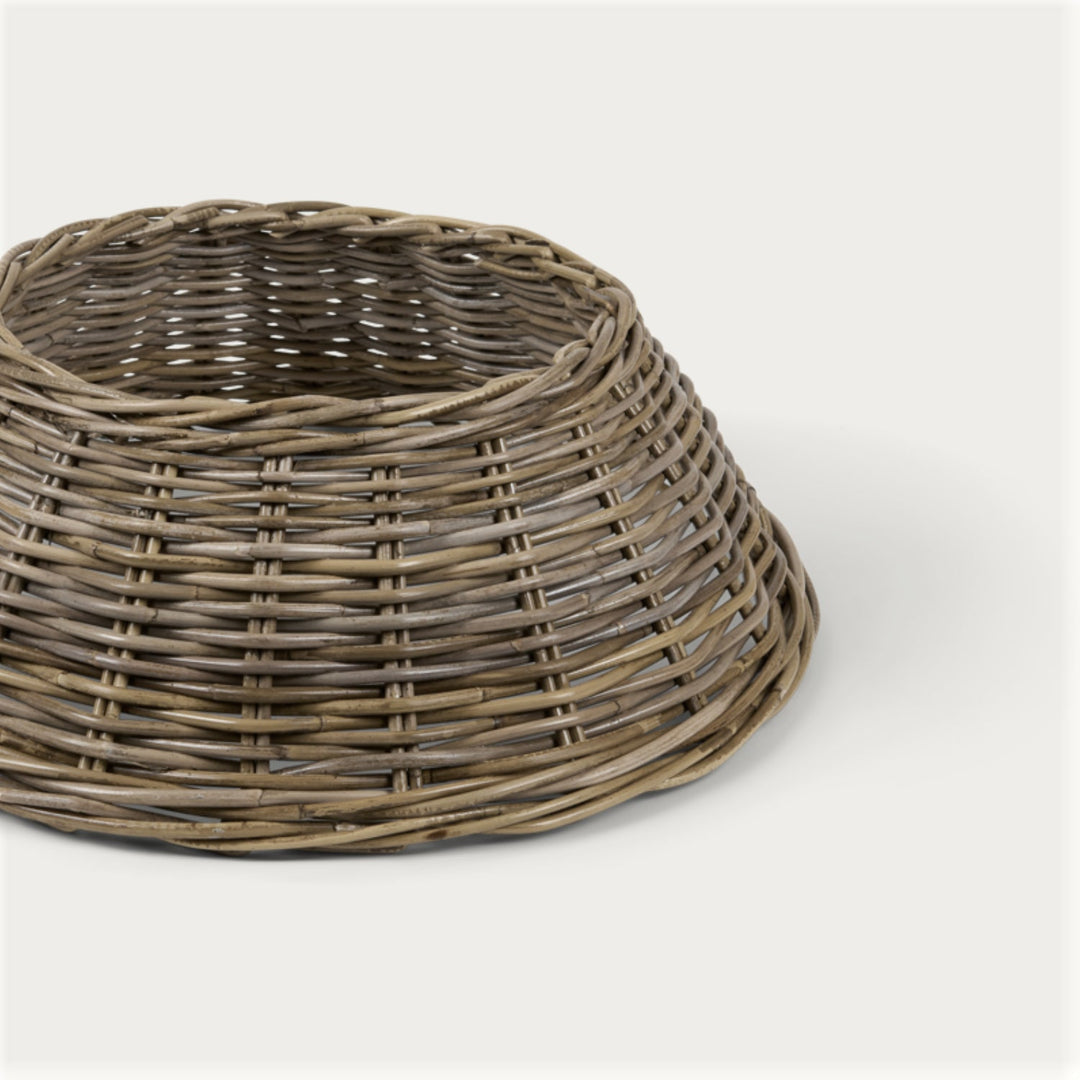 Silverton Rattan Tree Skirt – Neptune