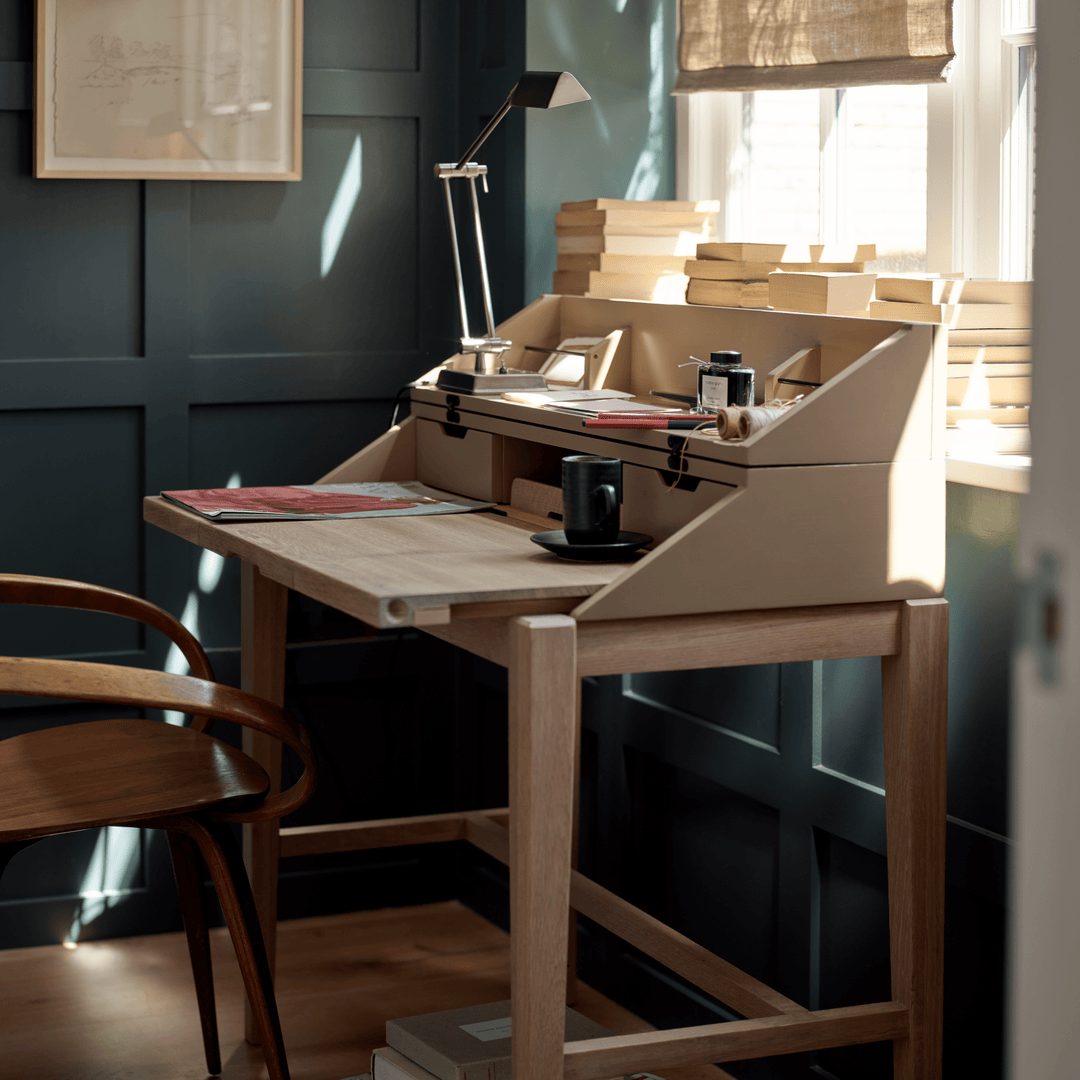 Ardingly Compact Desk with Storage – Neptune