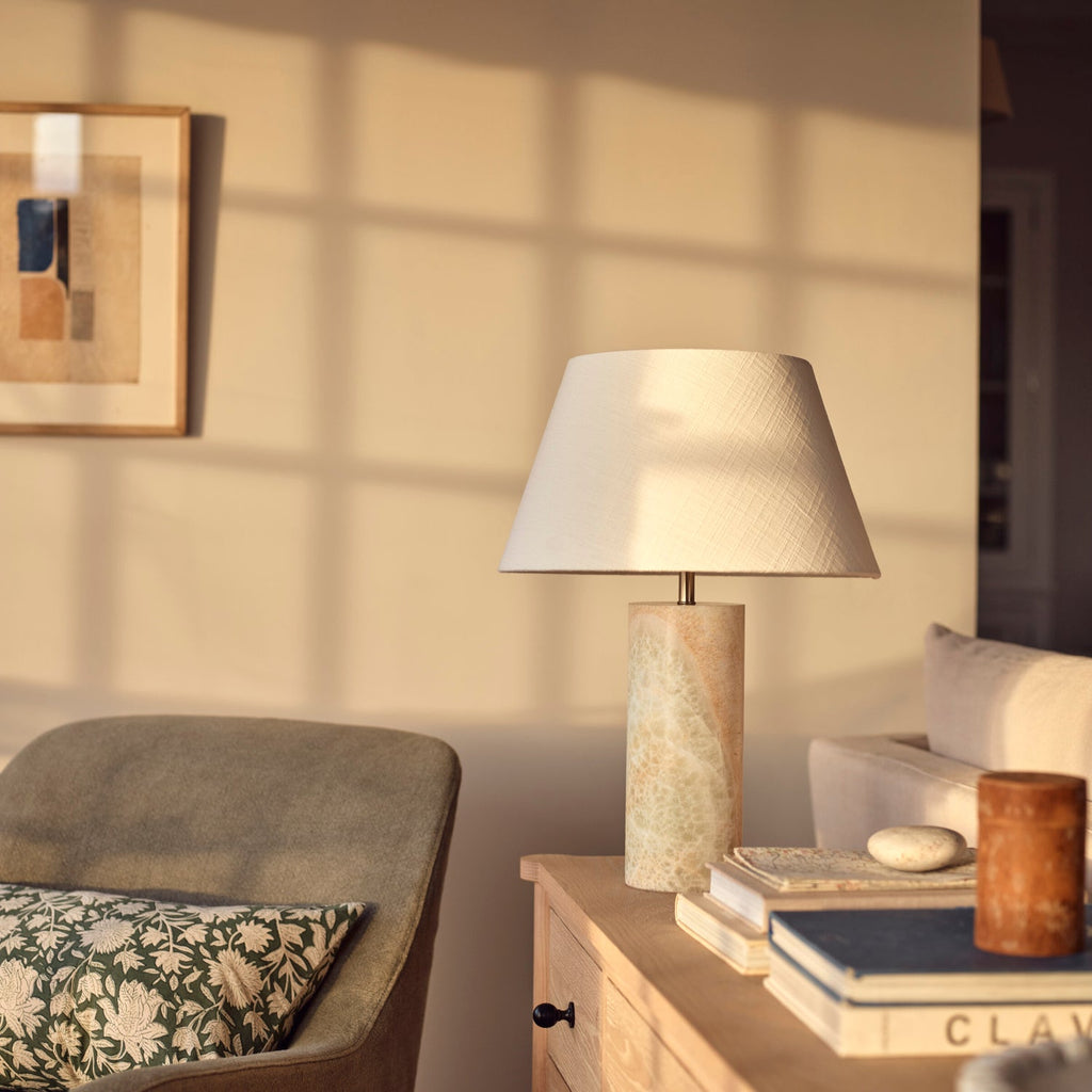 Delphi Onyx Table Lamp – Neptune