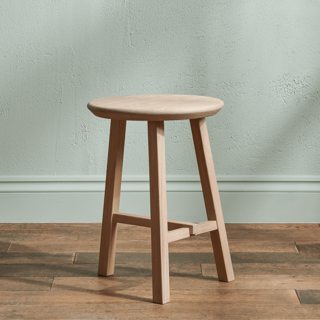 Northwich Round Oak Stool – Neptune