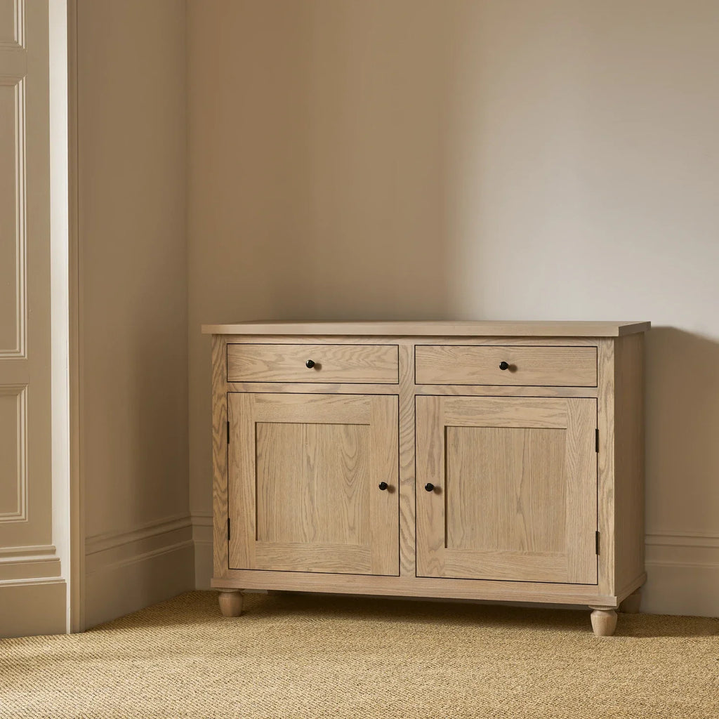 Suffolk 4ft Oak Sideboard – Neptune
