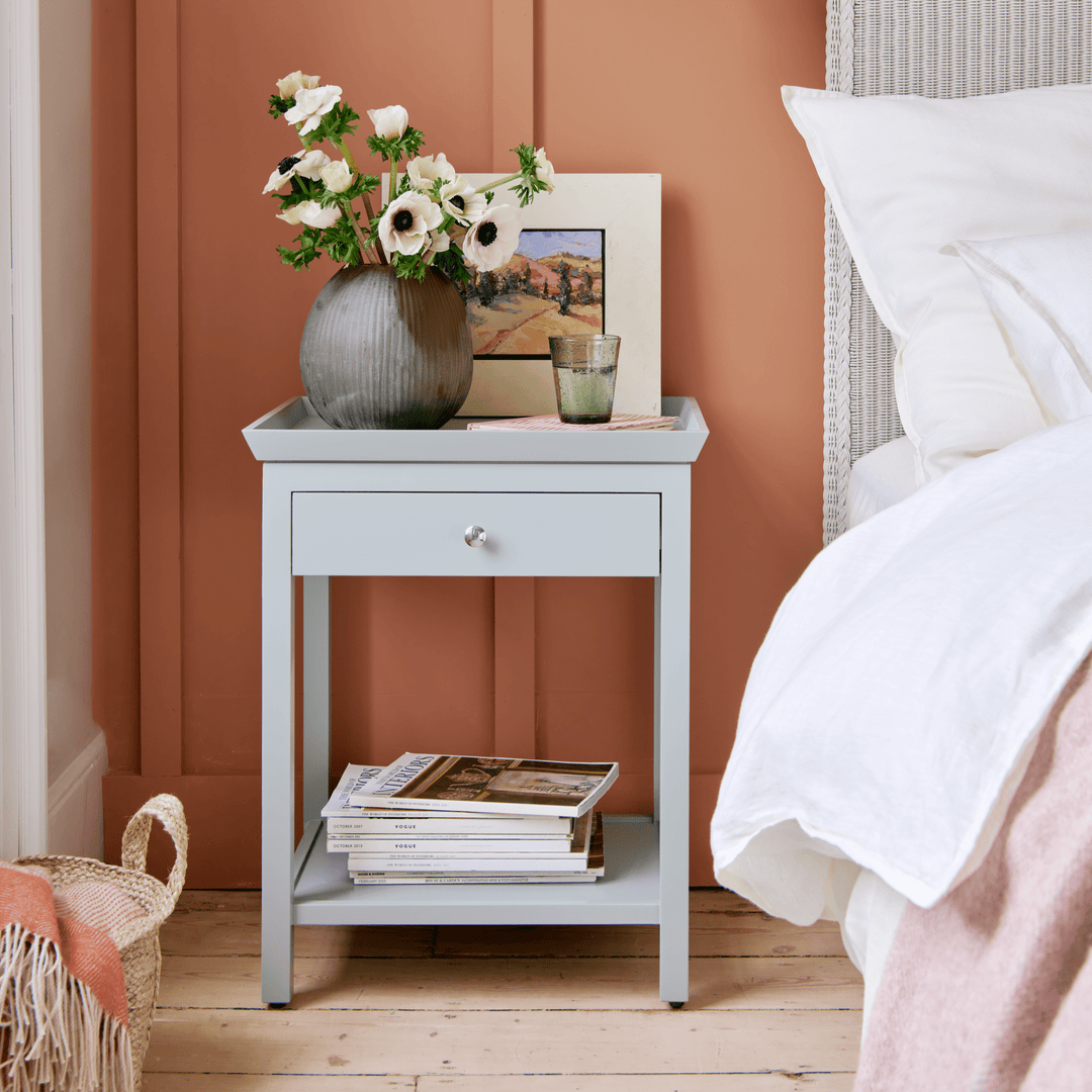 Frome Oak Side Table, Warm Black – Neptune