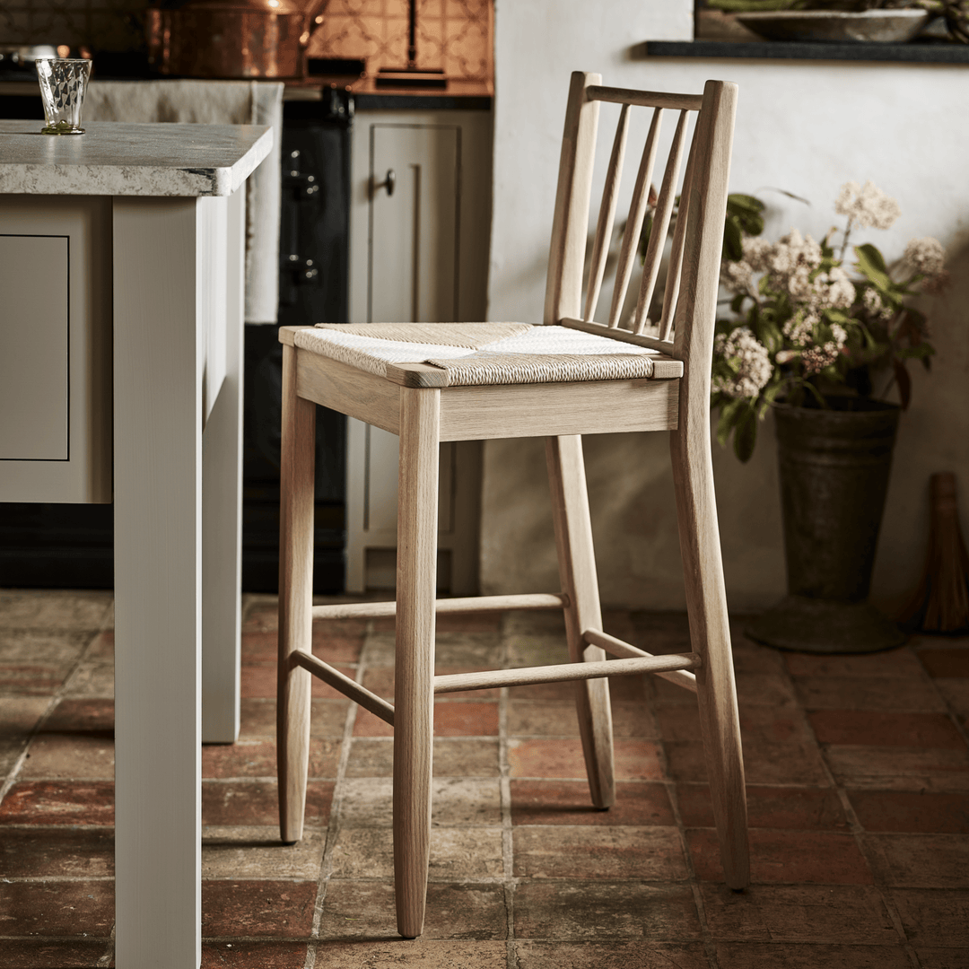 Wycombe Oak Bar Stool – Neptune