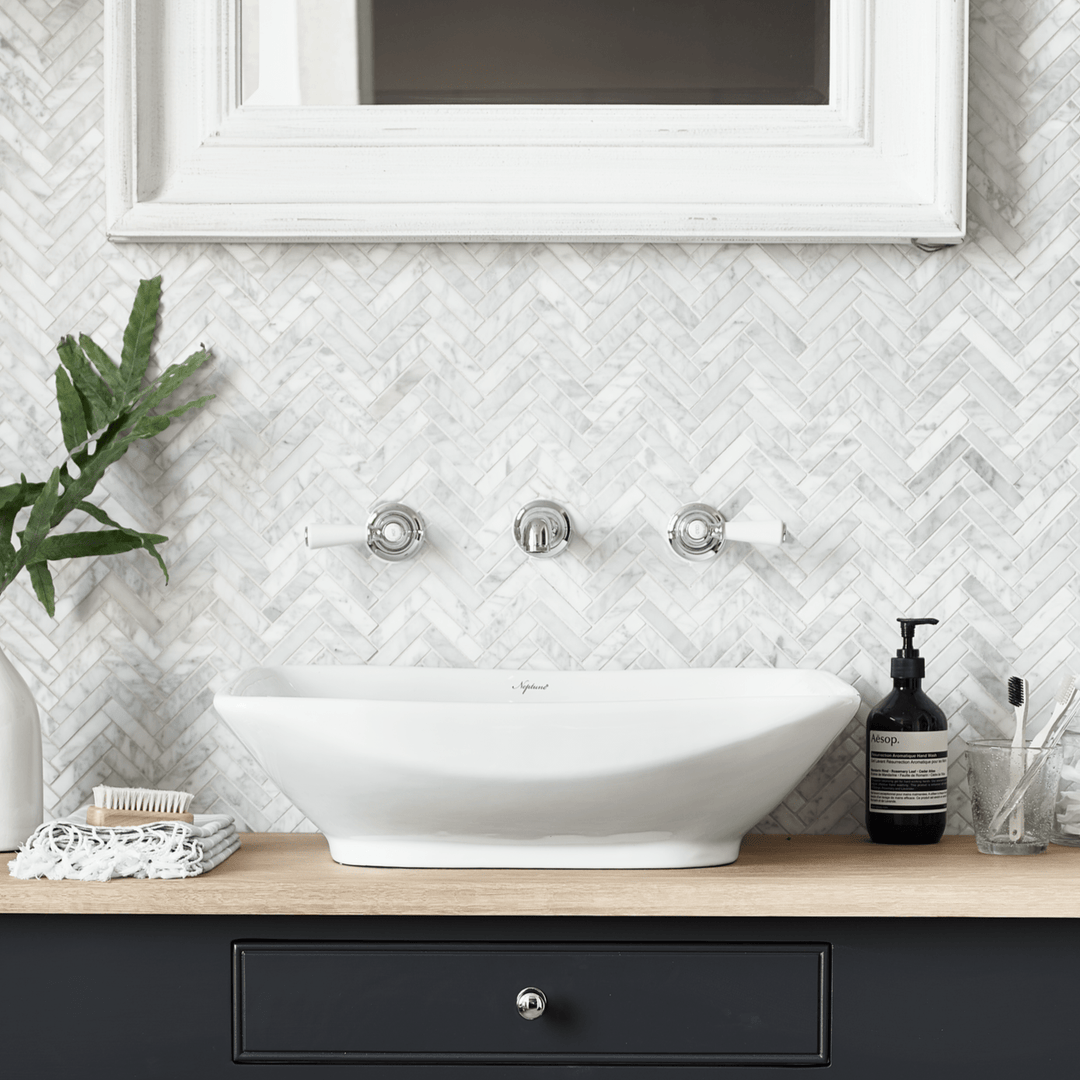 Bamburgh Wall Mounted Tap – Neptune